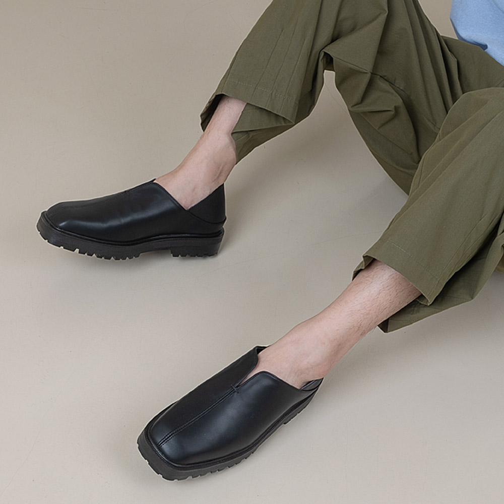 ST324 보레알리스 투웨이 차이니즈 로퍼 블랙 ST324 Borealis two ways chinese loafer black ...