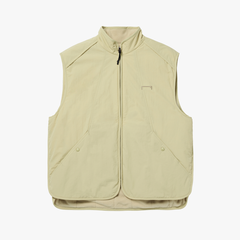 타슬란 하이넥 패딩 베스트-라이트 베이지 TASLAN HIGH NECK PADDING VEST -LIGHT BEIGE - 골스튜디오