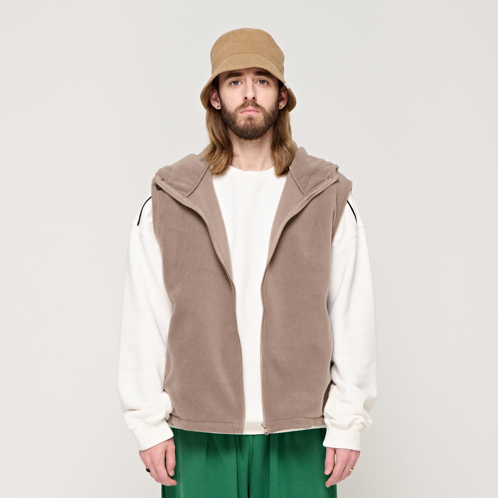 CB FLEECE HOOD VEST (BEIGE) CB FLEECE HOOD VEST (BEIGE) - 카고브로스