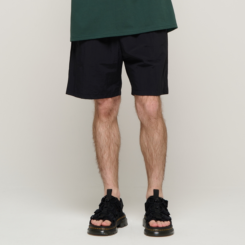 CB POINT LABEL LOGO NYLON PANTS (BLACK) CB POINT LABEL LOGO NYLON PANTS ...